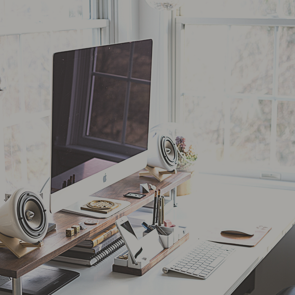 The Ultimate Desk Guide: A Breakdown of the Different Types of Desks a ...