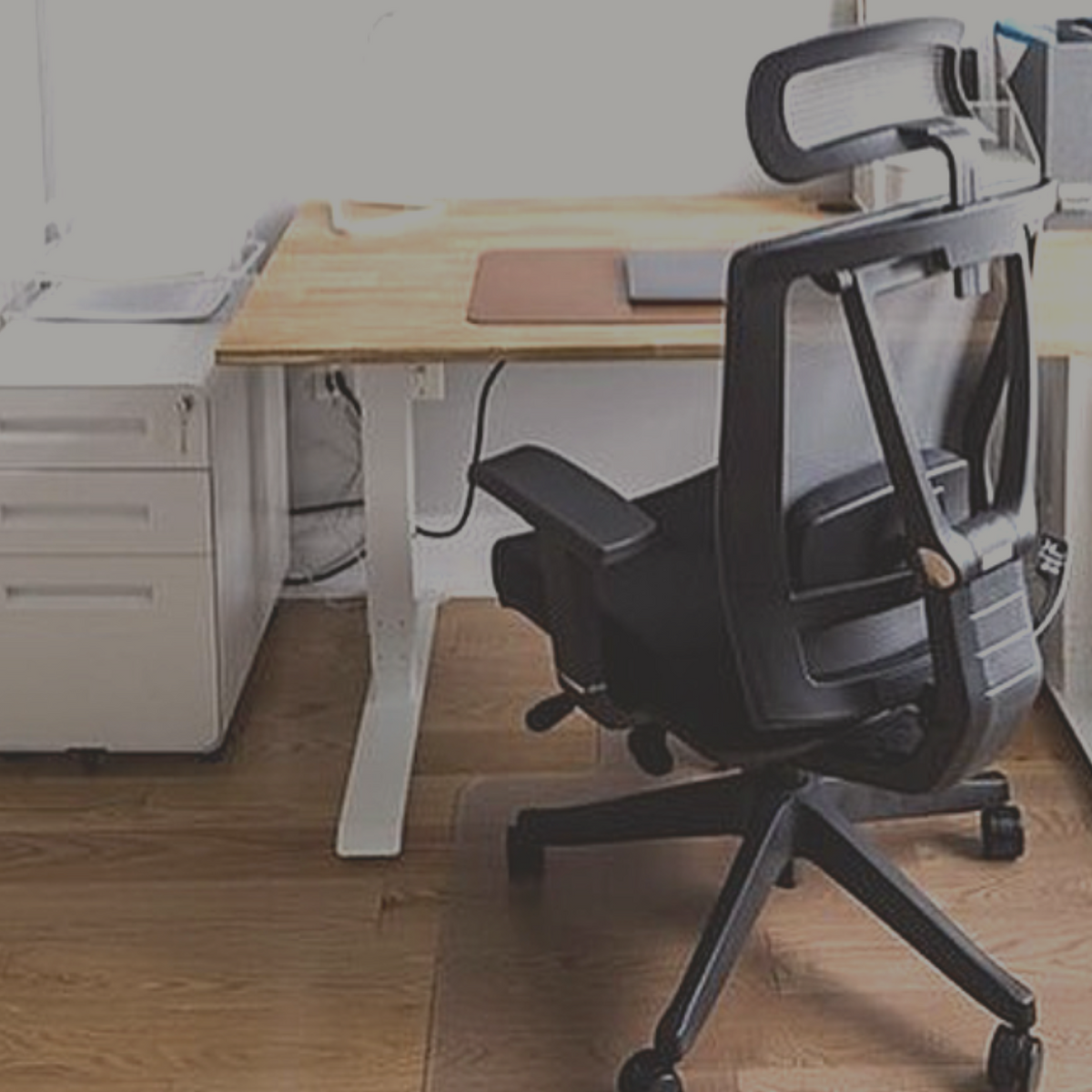 Best Chair for a Bad Back – Level Up Desks